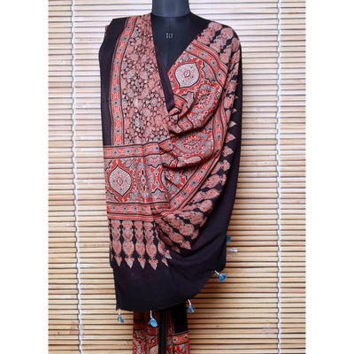 Versatile Ajrakh Hand Block Print Dupatta Online - SSethnics - SSEthnics